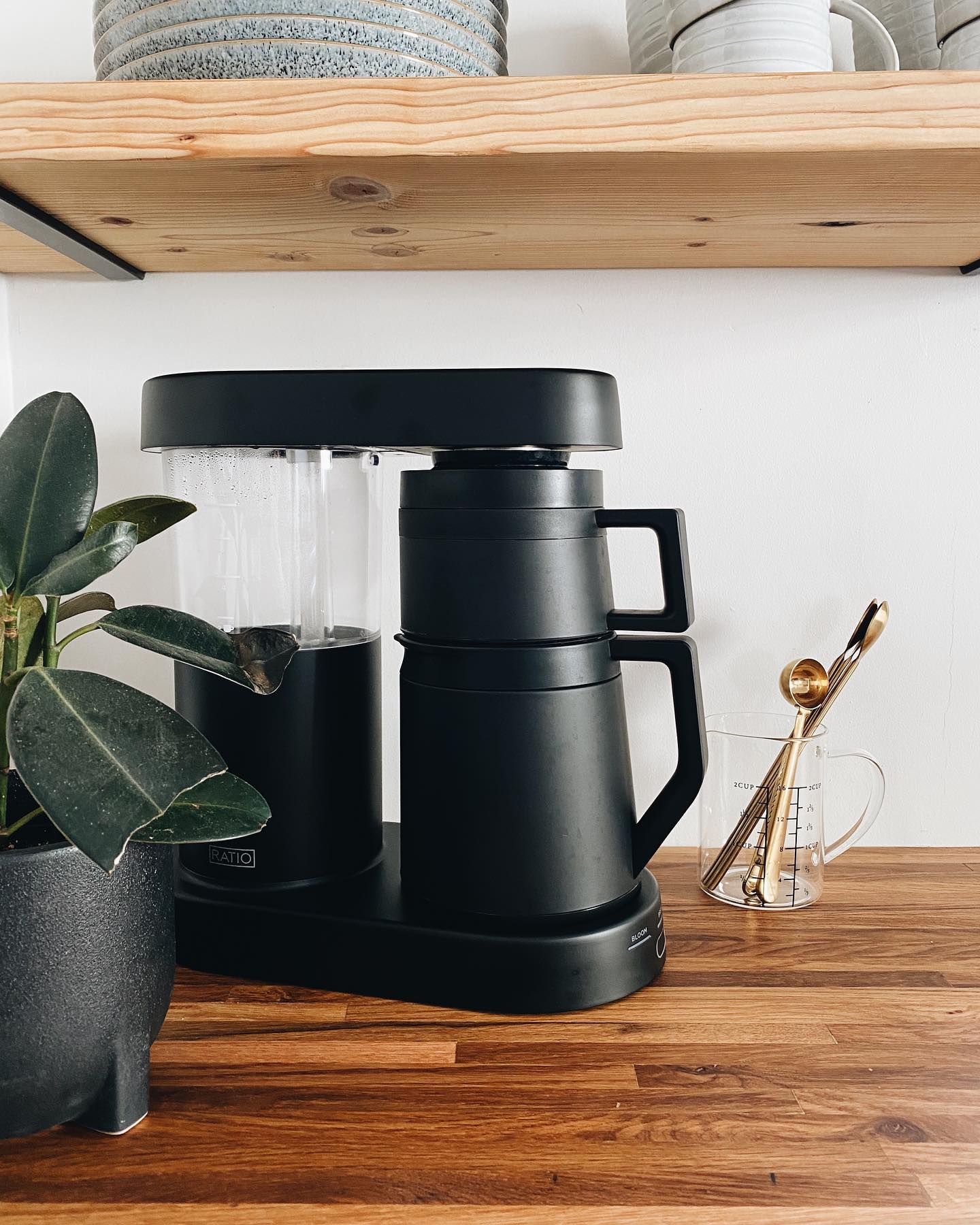 Eight Ounce Coffee Review 2022 - Is it Worth the Hype?