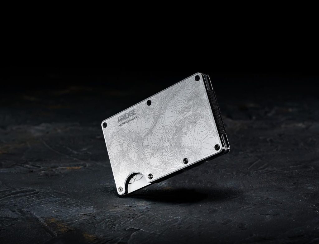 Ridge Wallet vs Ekster 2023 - Which One to Choose?